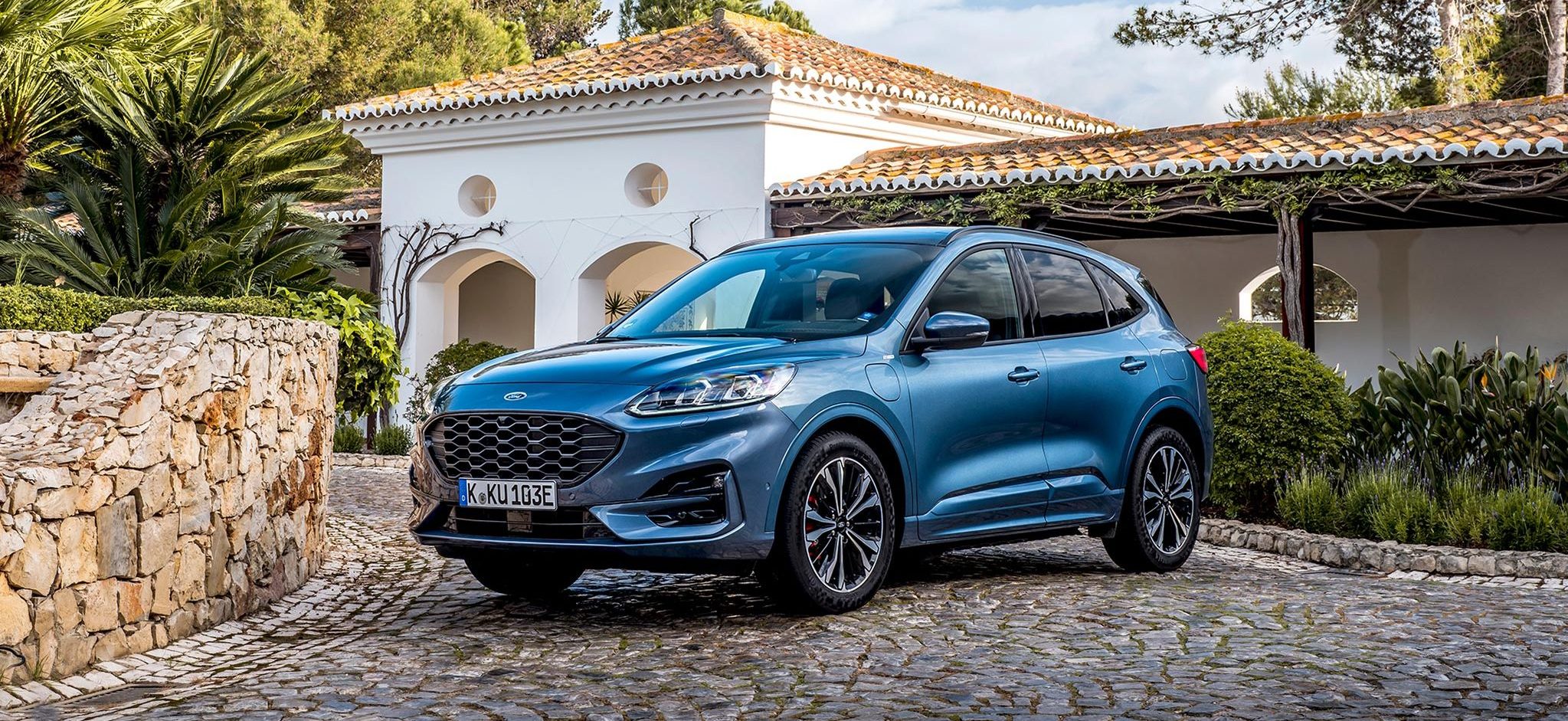 Ford Magazine - Športna in uglajena, povsem nova Ford Kuga - Ford Magazine